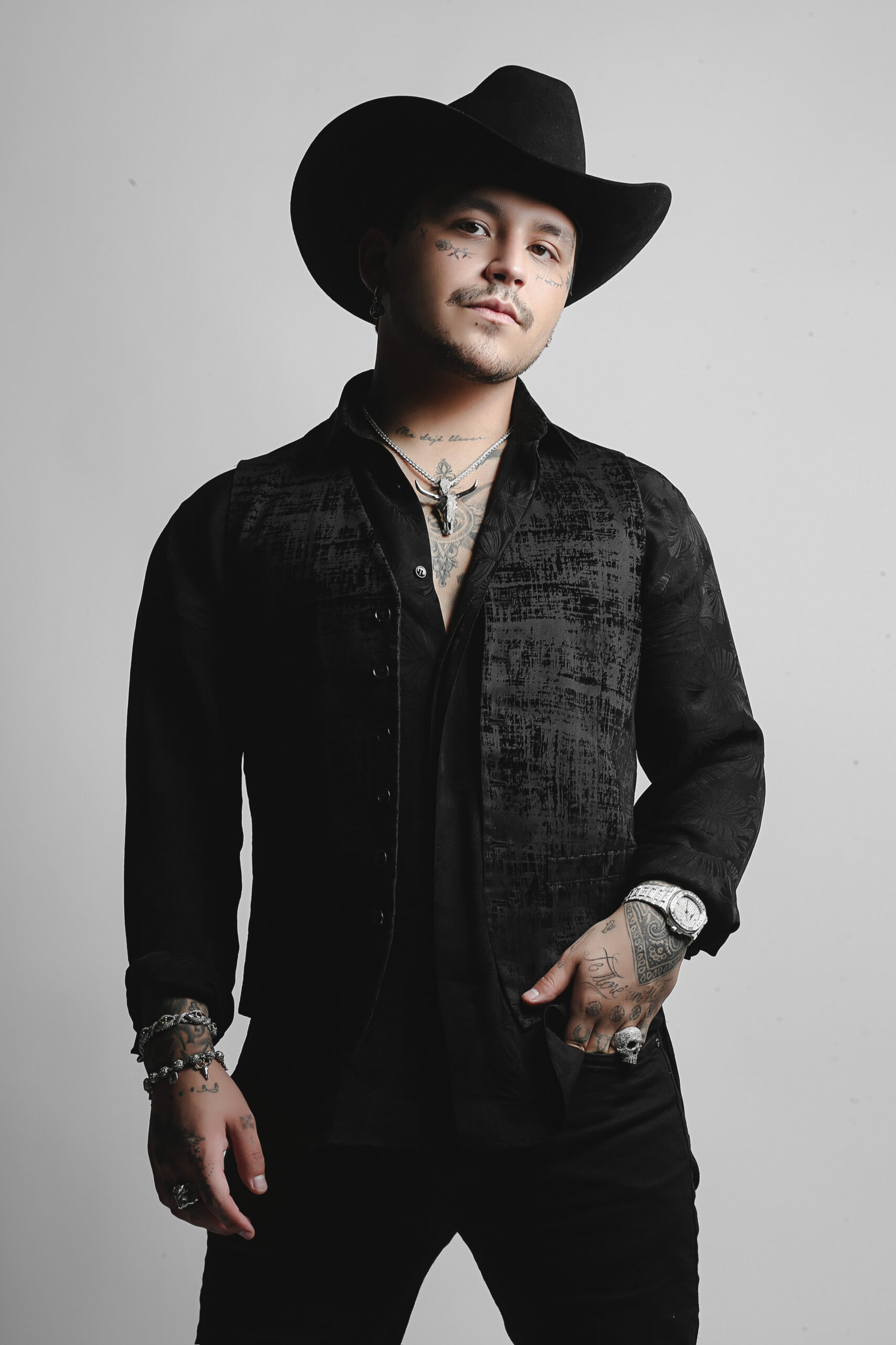 Christian Nodal confirma concierto en Costa Rica - la fatfluencer